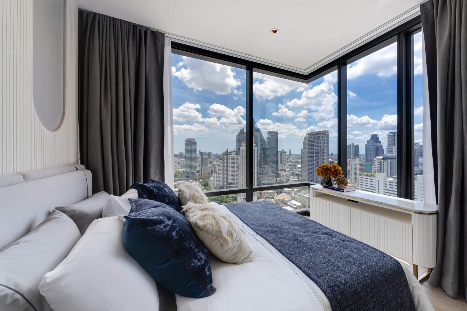 5 Reasons to Love Corner Unit City View Condos - The Gen C Blog